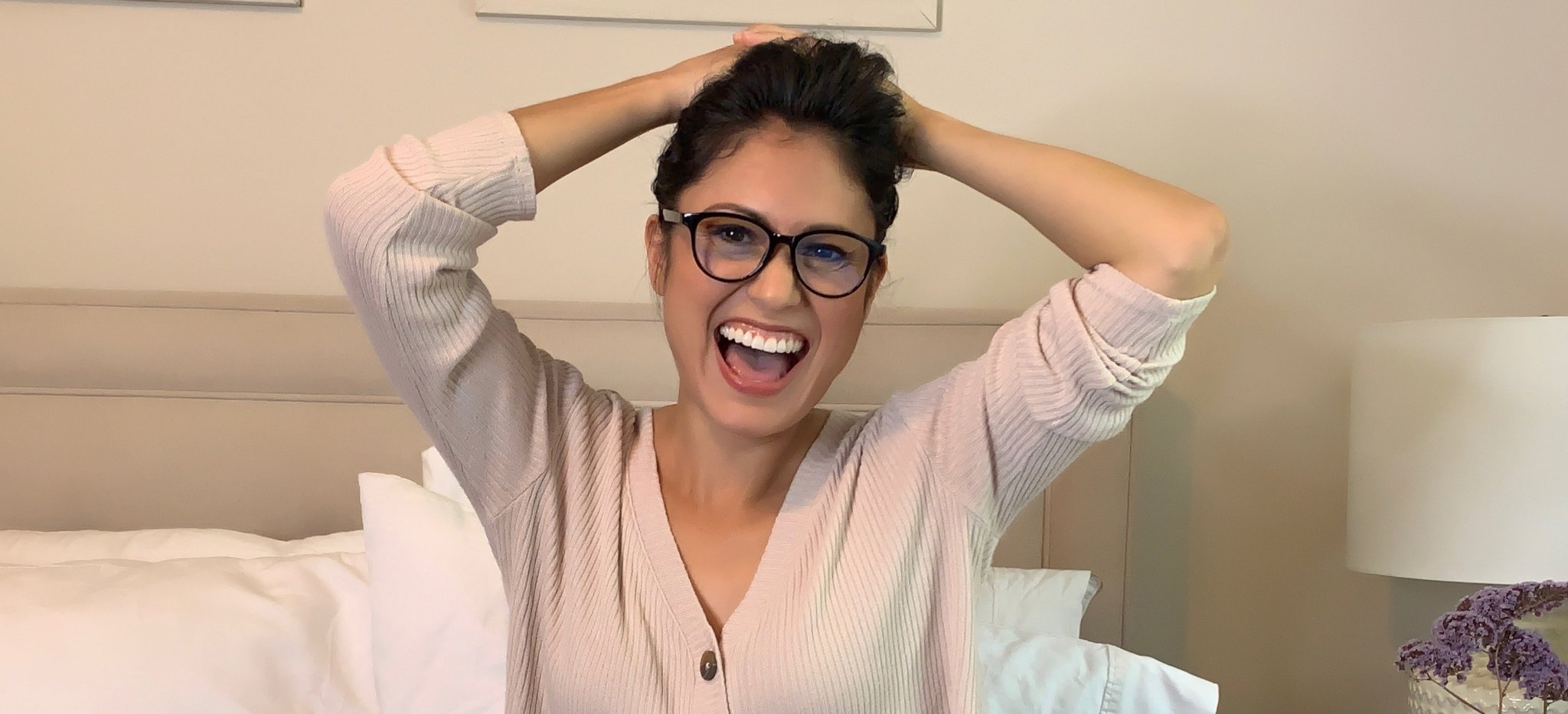 Why Should You Invest in Blue Light Blocking Glasses & How Can You Red – Velvet Eyewear